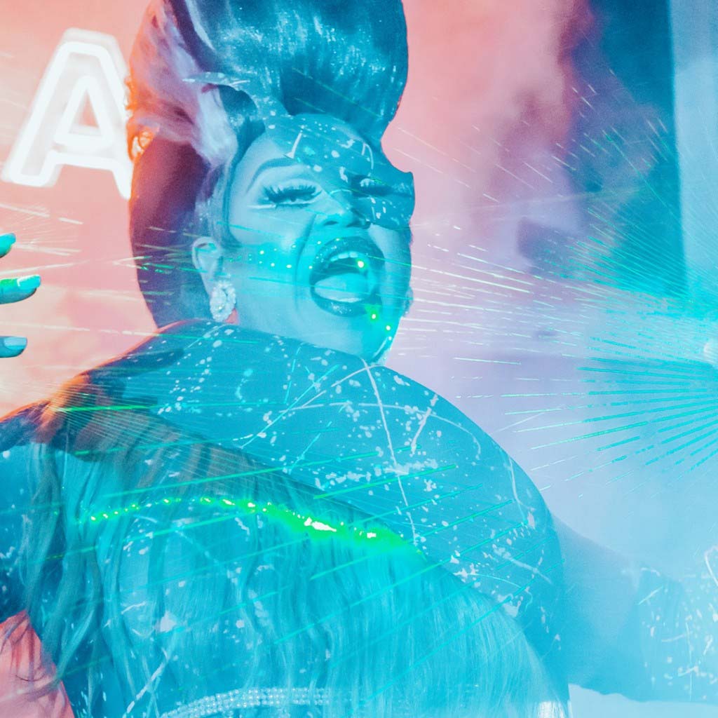 Nightly Drag Shows - Palace Bar & Restaurant, Miami Beach FL