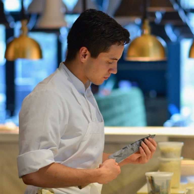 Home - Palace Bar & Restaurant